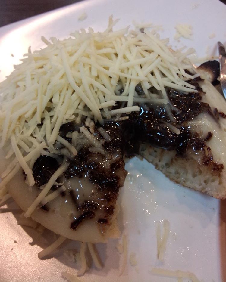 11 Makanan Khas Bandung Wajib Kamu Coba - angkutkoper.com