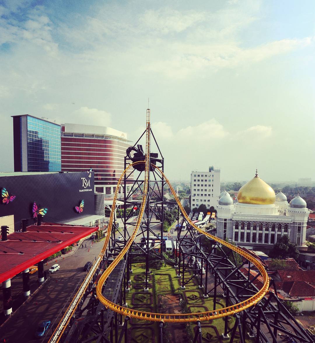 Trans Studio Bandung, Theme Park Terbesar Di Indonesia - angkutkoper.com